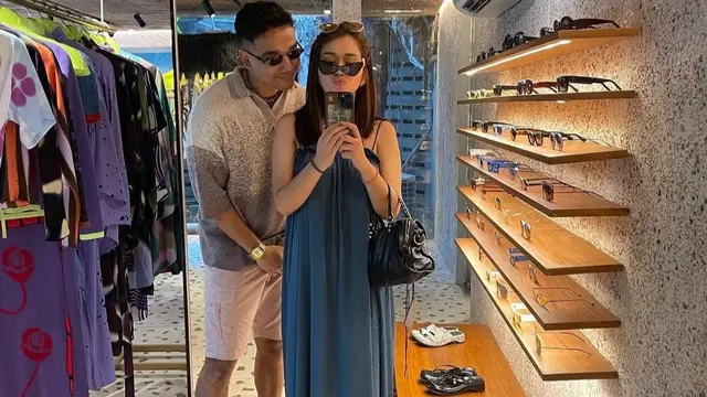 6 Potret Mesra Rebecca Klopper dan Fadly Faisal, Sering Disorot karena ...