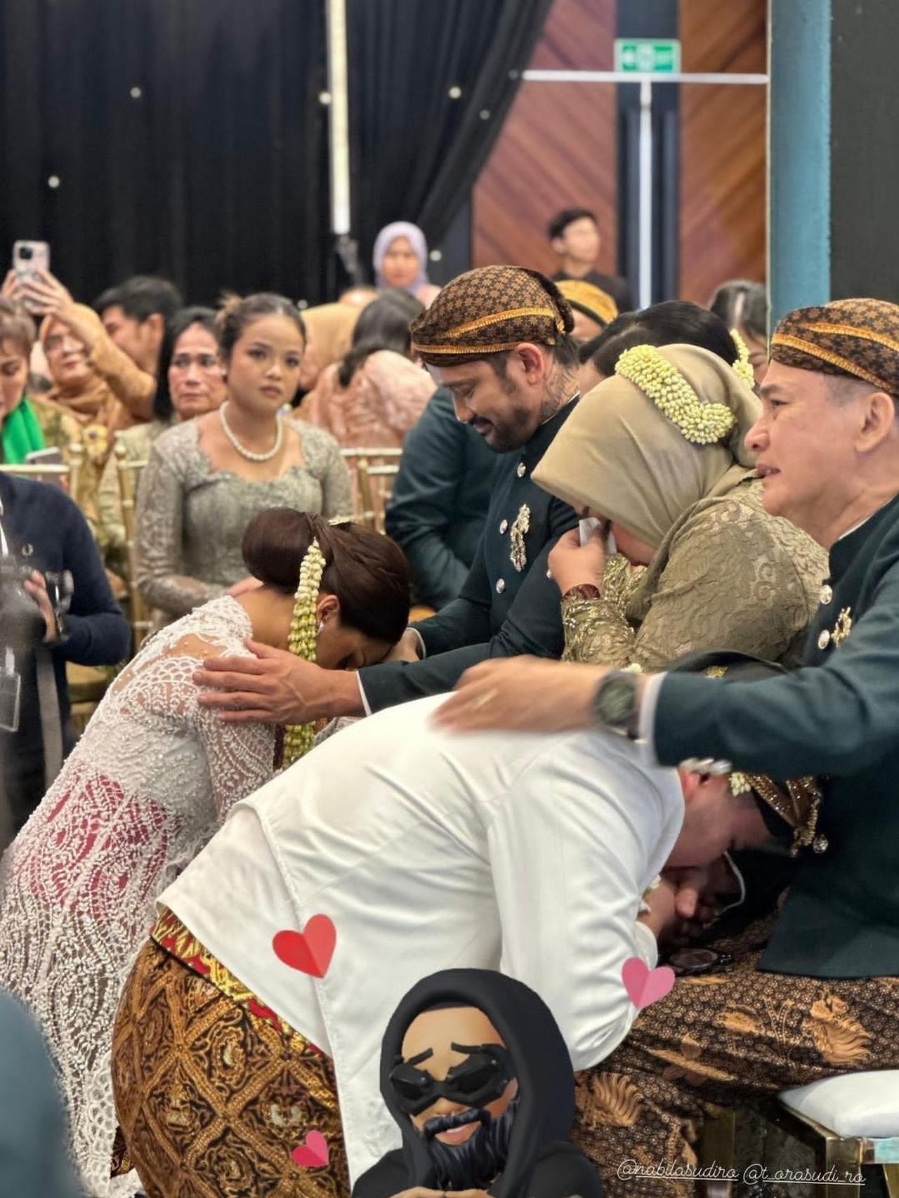 8 Potret Pernikahan Nabila Putri Tora Sudiro, Digelar Pakai Adat Jawa