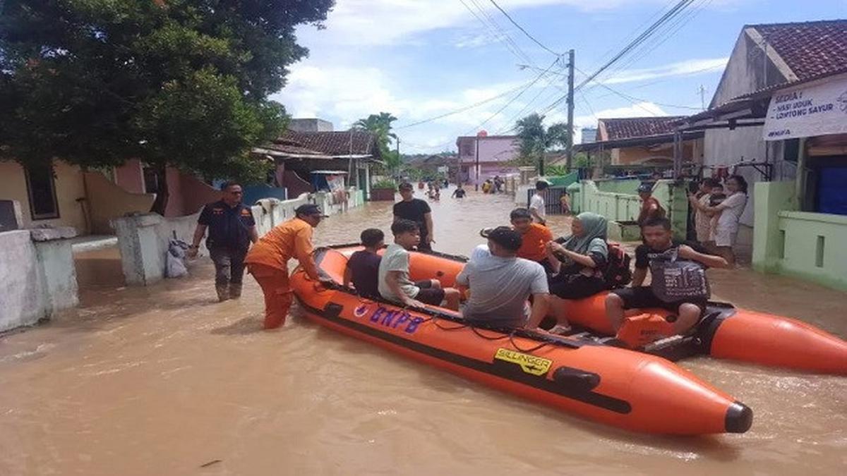 Banjir Rendam Ratusan Rumah di Bandar Lampung, BNPB Pastikan Tak Ada Korban Jiwa - News Liputan6.com