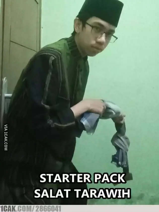 7 Meme Nyeleneh saat Shalat Tarawih, Anak Kecil Pasti Selalu Bikin Ulah ...