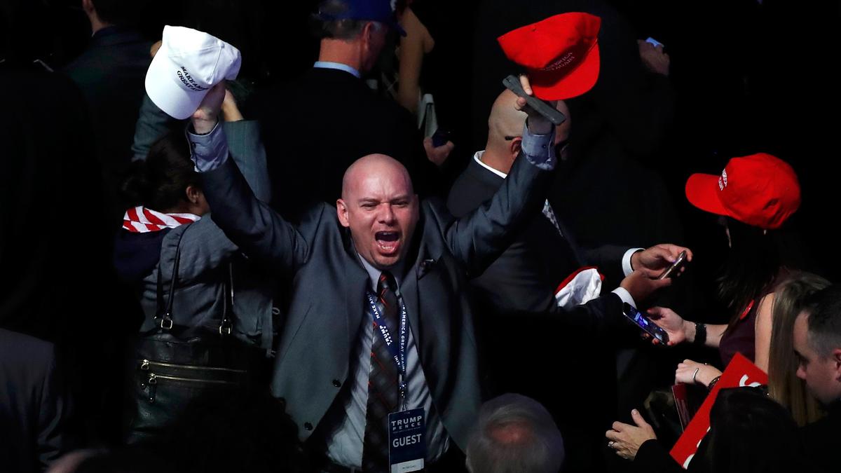 Topi 'Make America Great Again' Donald Trump Buatan China - Global ...