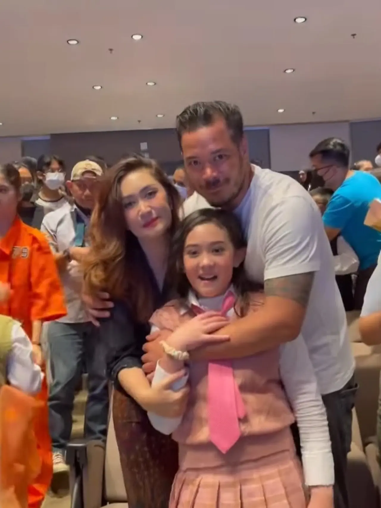 Nafa Urbach Sempat Menyesal Bercerai dari Zack Lee, Kini Nyaman Menjadi Teman Baik - ShowBiz ...