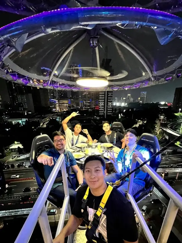 8 Potret Terbaru Philo Paz Armand Mantan Pacar Azizah Salsha, Masih ...