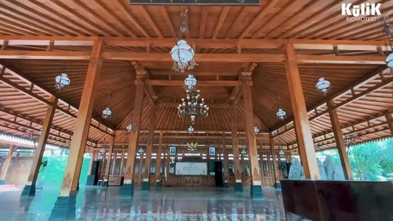 Rumah Adat dari Jawa Tengah Adalah Joglo, Begini Sejarah dan Ciri ...