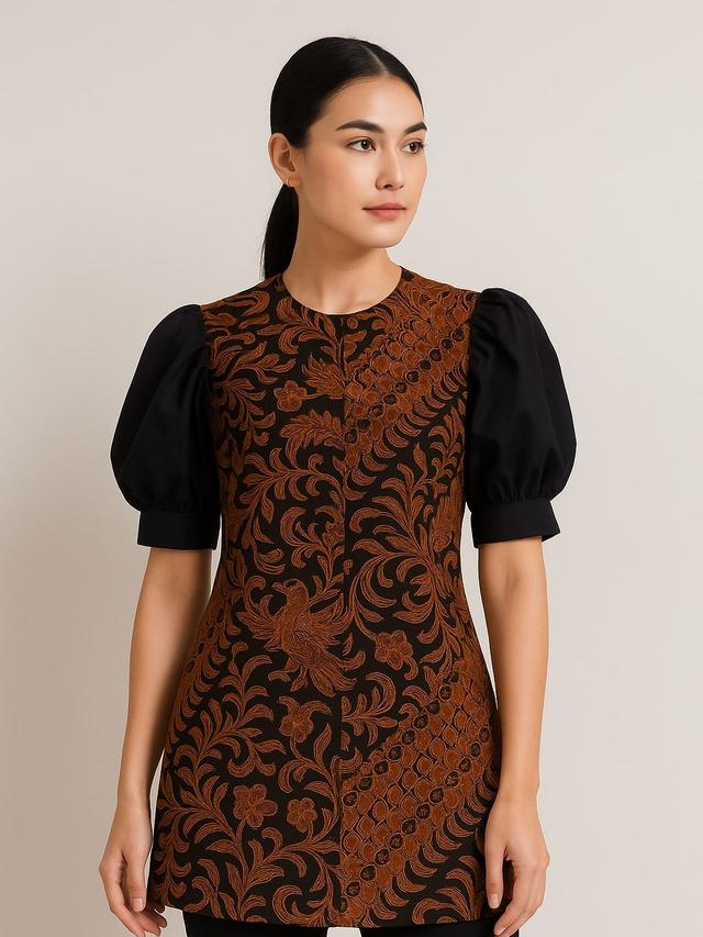 10 Tunik Batik Slimfit Terbaru 2025, Model Favorit Wanita untuk Gaya Elegan