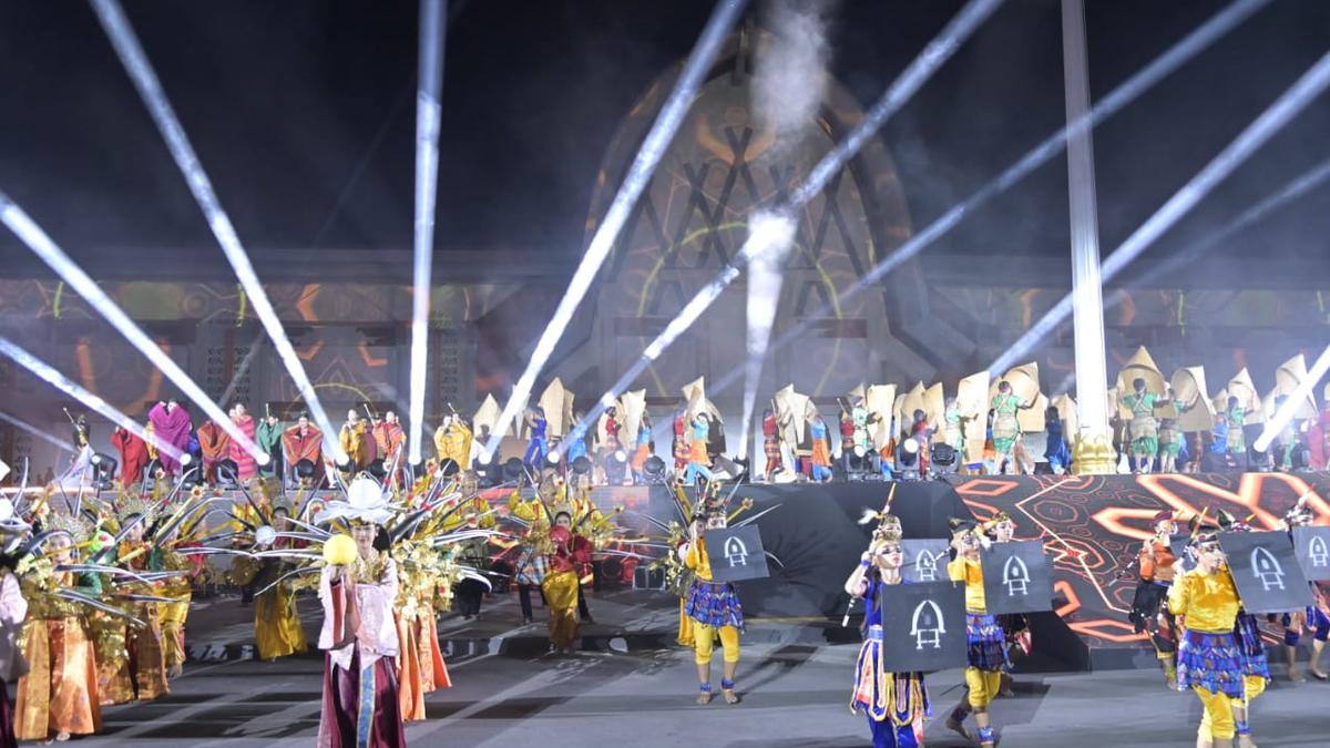 HUT ke-80 RI, Tari Kolosal dari Taman Budaya NTB Bakal Tampil di Istana ...