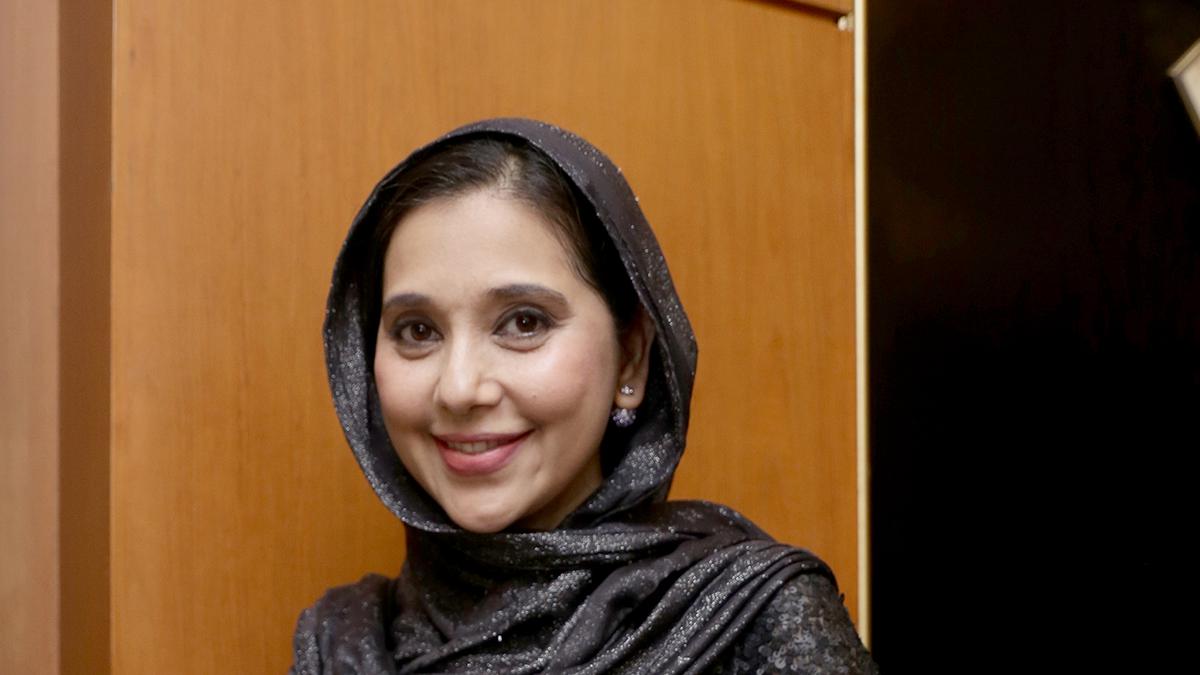 Eksklusif Ayu Azhari: Ini Adalah Jalan Sean Azad Menuju Dewasa ...