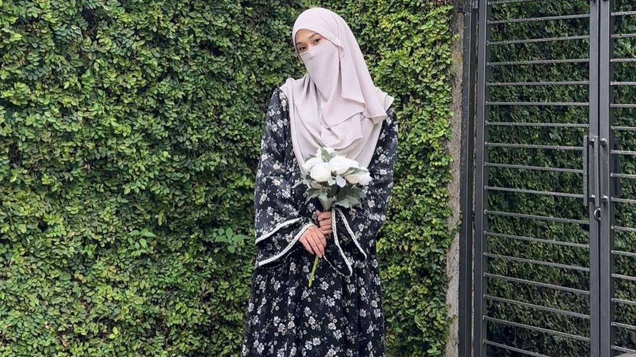6 Model Gamis Cadar Tinandrose Istri Fiki Naki, Anggun dan Inspirasi ...