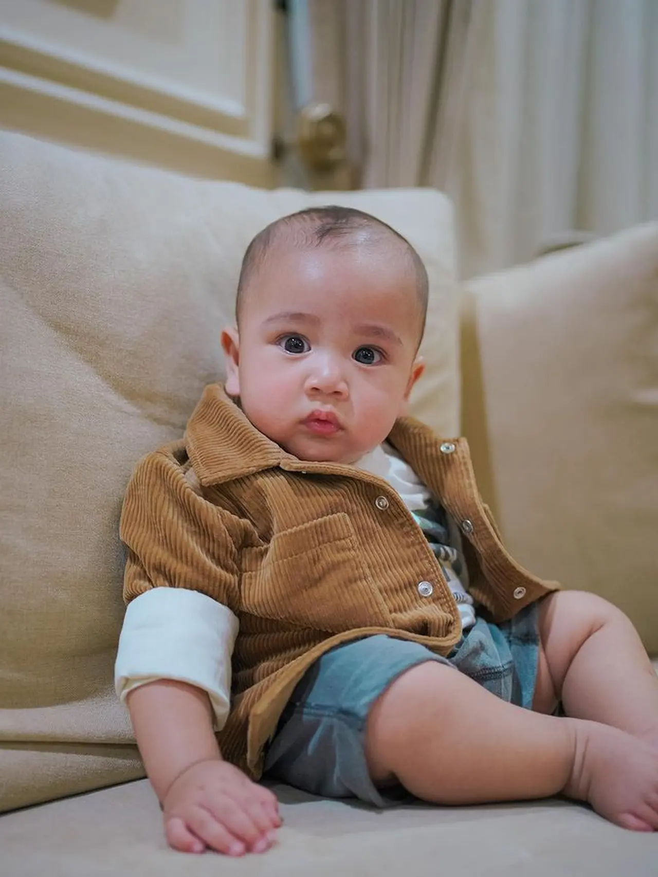 Potret Rayyanza yang Makin Menggemaskan, Disebut Bayi Sultan dan Jadi ...