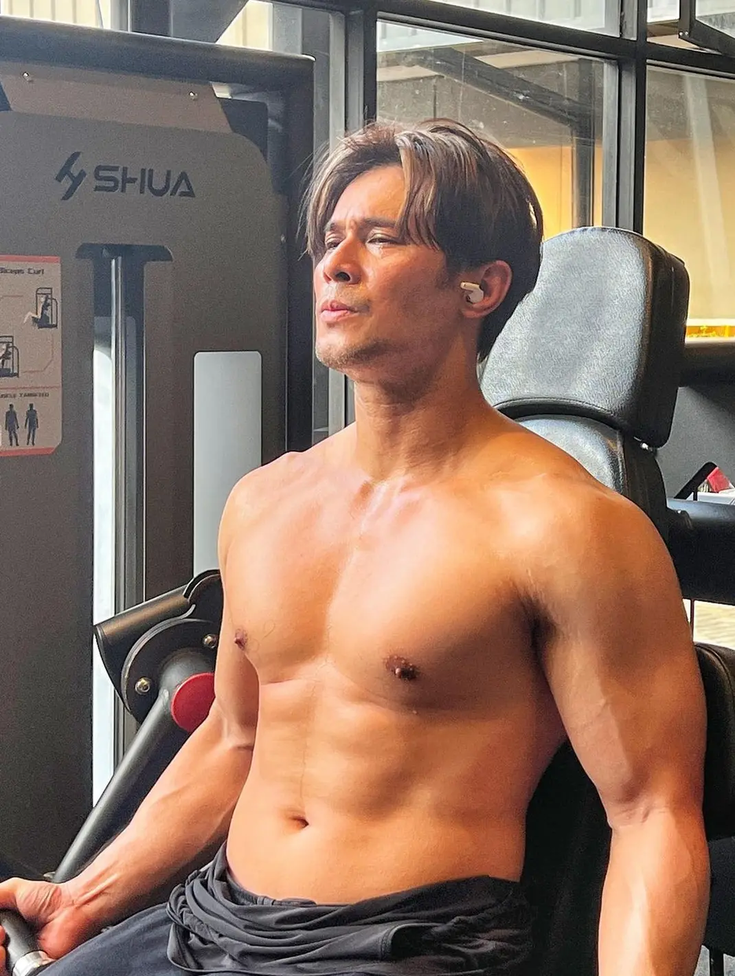 Deretan Potret Afdhal Yusman Pamer Badan Berotot dan Kekar, Hot Daddy ...