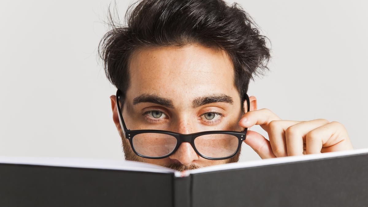 200 Contoh Kata Populer dan Kata Kajian dalam Bahasa Indonesia