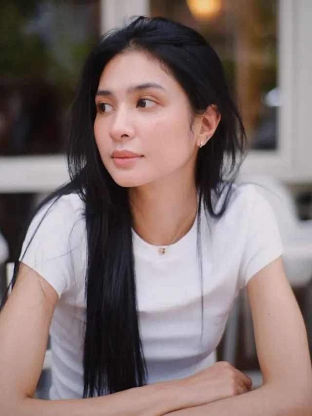 6 Potret Mikha Tambayong Hasil Jepretan Deva Mahenra di Yogyakarta ...