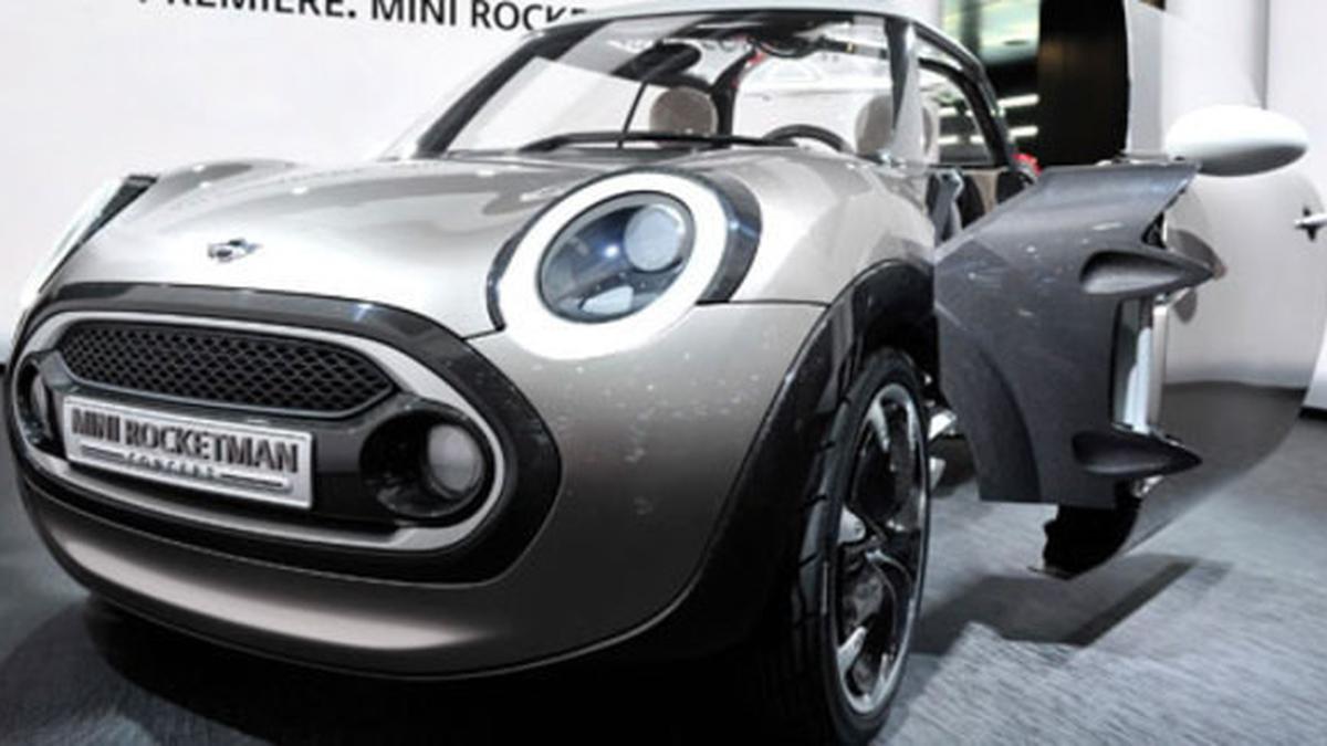 BMW Berencana Produksi MINI Berbasis Rocketman - Berita Otosia.com