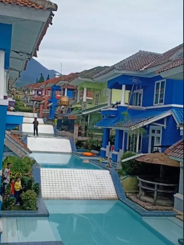 Bak Mimpi, Komplek Perumahan Ini Sulap Halaman Jadi Kolam Renang Bertingkat - Hot Liputan6.com