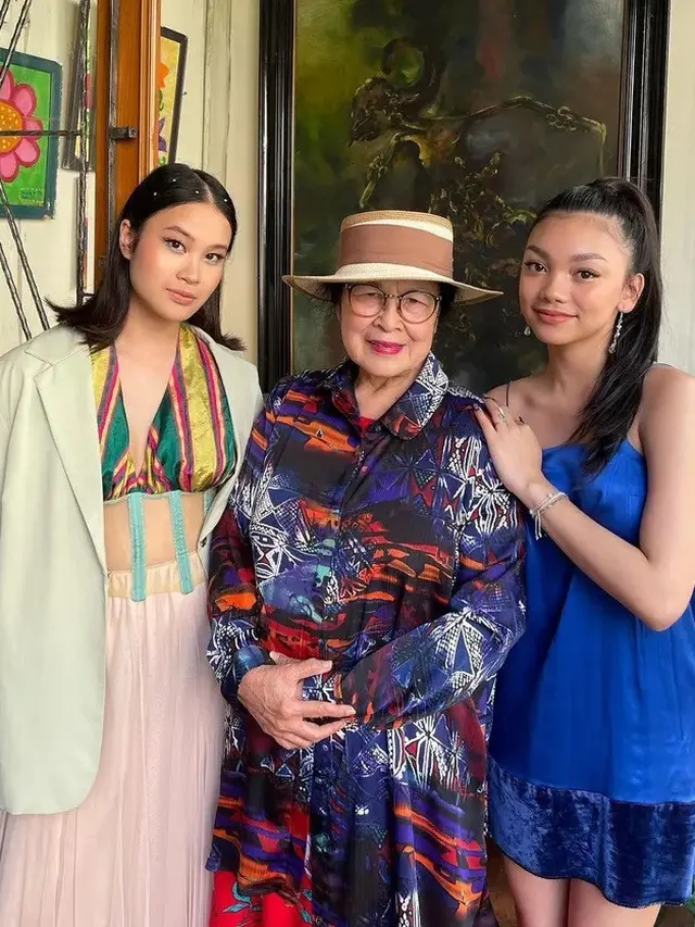 7 Potret Neyia Kameron, Cewek yang Viral Mesra Bareng Jefri Nichol ...