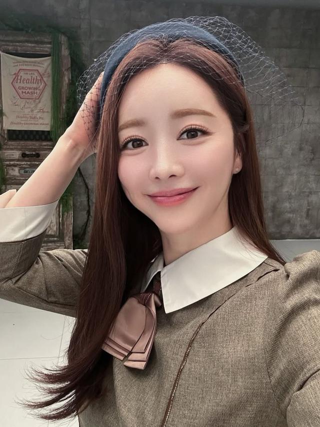 7 Potret Cantik Hong Soo Ah, Visual dan Skillnya Curi Perhatian di Lagi ...