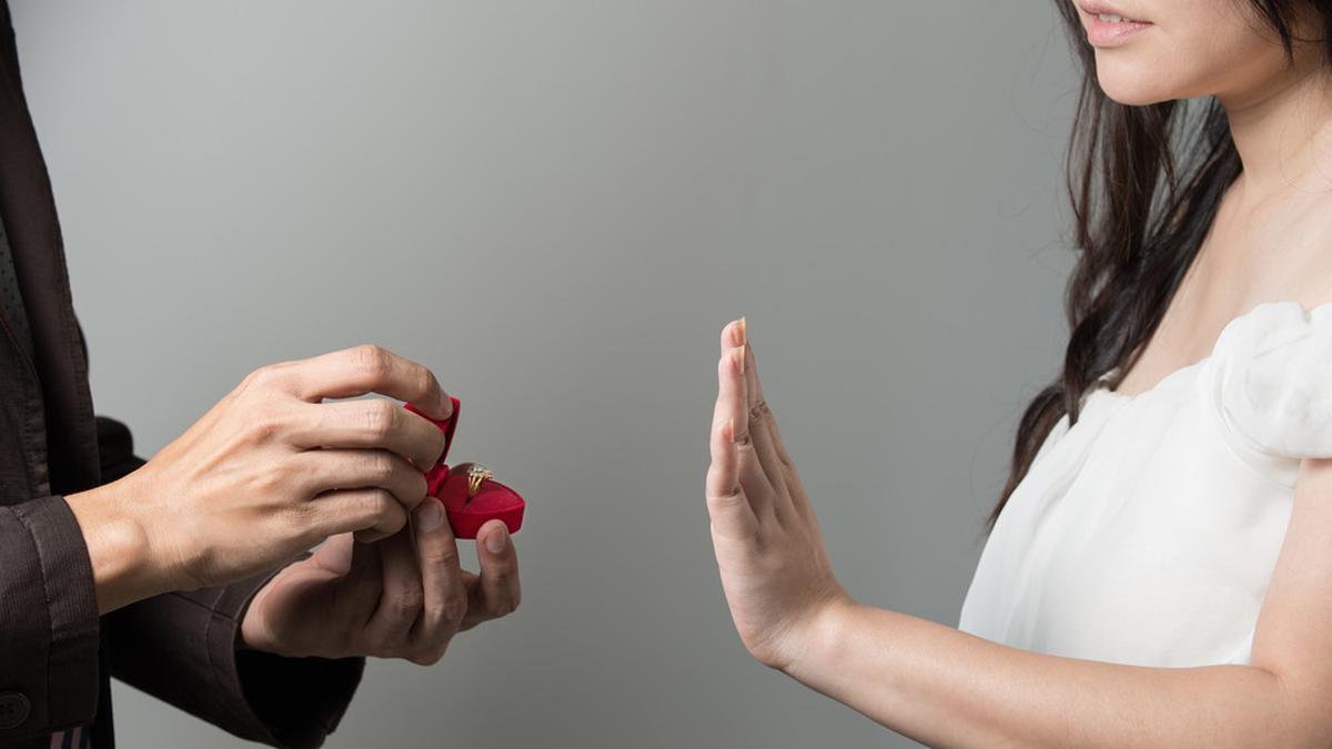 Kisah Pria Yang Ditolak Saat Melamar Pujaan Hati Karena Suatu Alasan