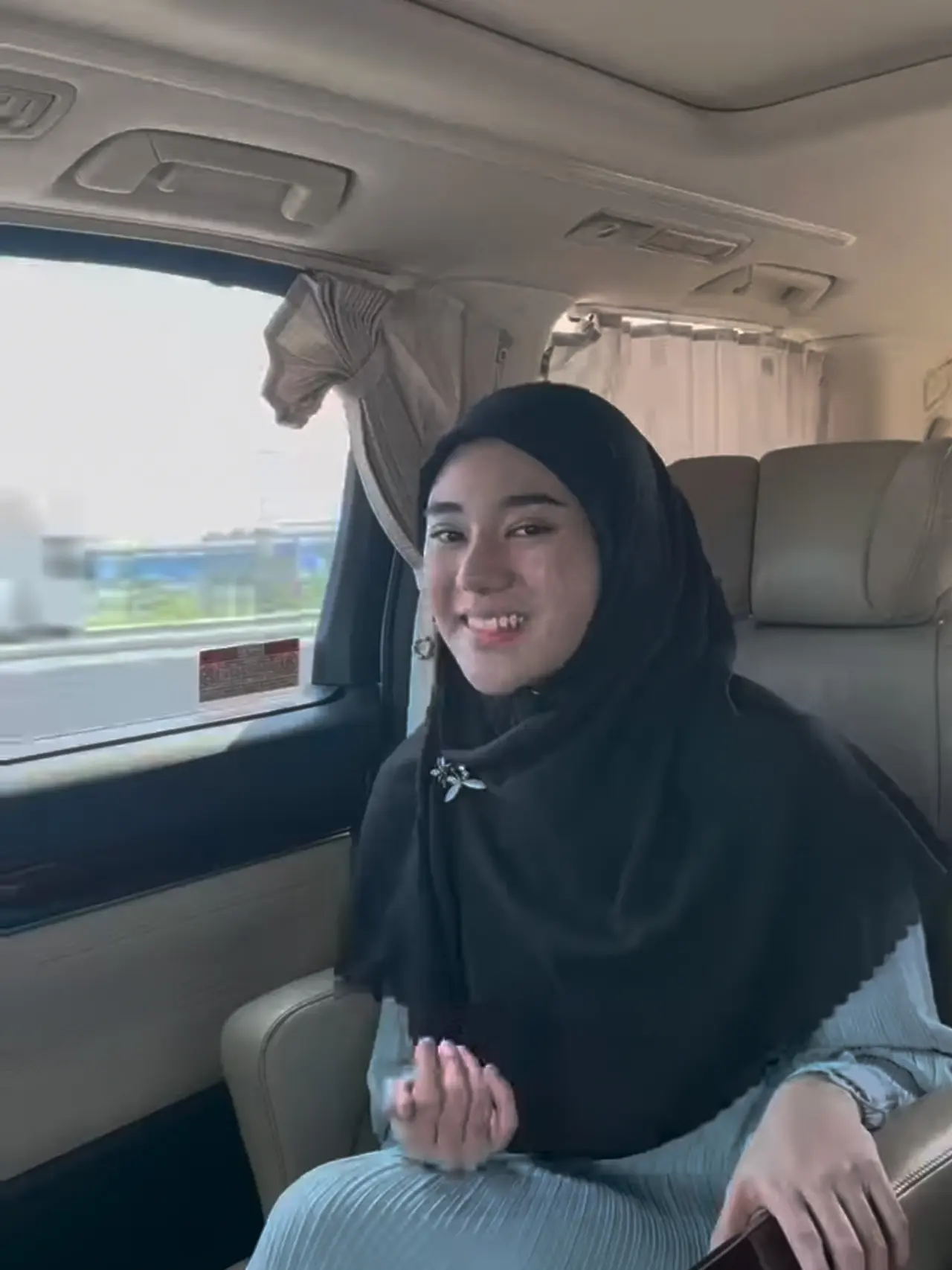 7 Potret Clara Shinta Sudah Beli Kain Kafan dan Pemakaman Mewah, Jadi Investasi - Hot Liputan6.com