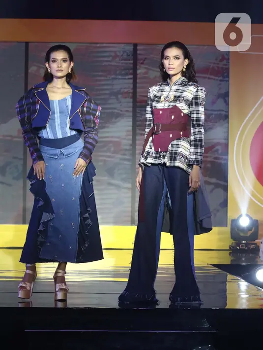 Gelar Fashion Show di Festival 6, Putroh Ramadhan Angkat Pesona Tenun ...