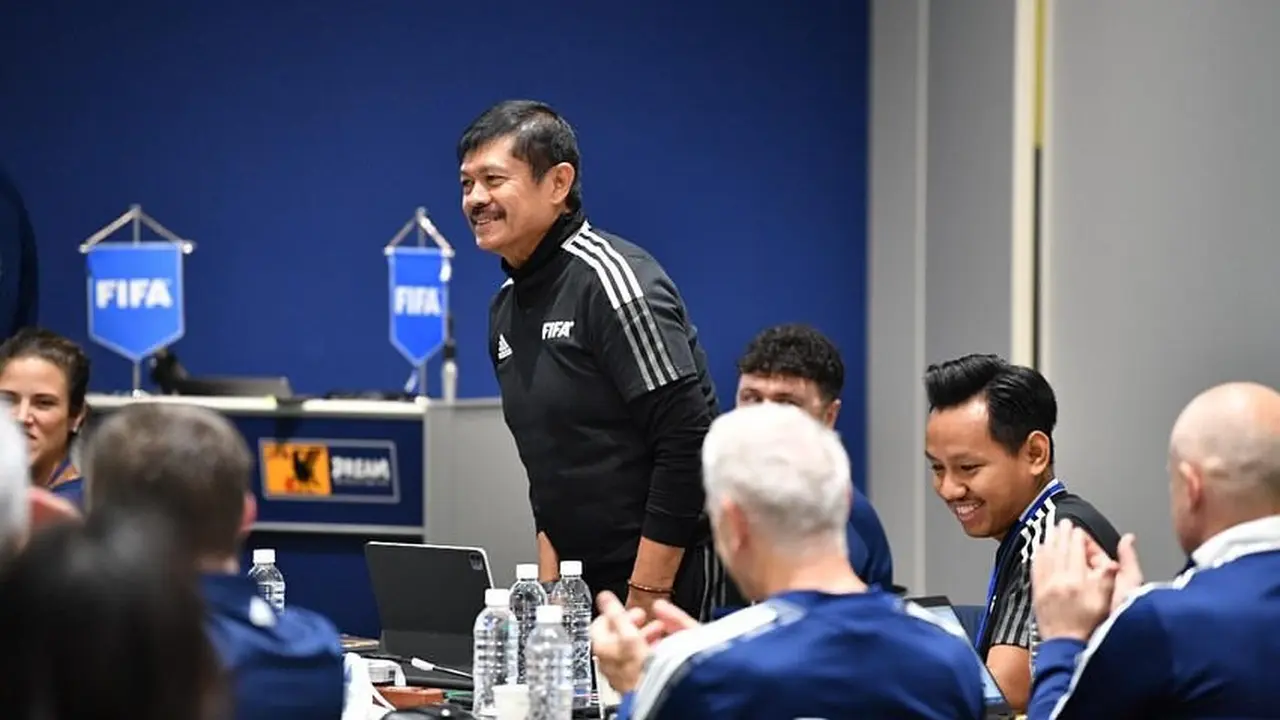 Jadi Brand Ambassador Pos Indonesia, Indra Sjafri Lulus Program ...