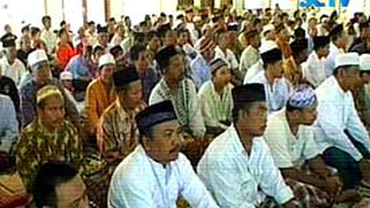 Umat Islam Jumatan Tanpa Pengeras Suara - News Liputan6.com