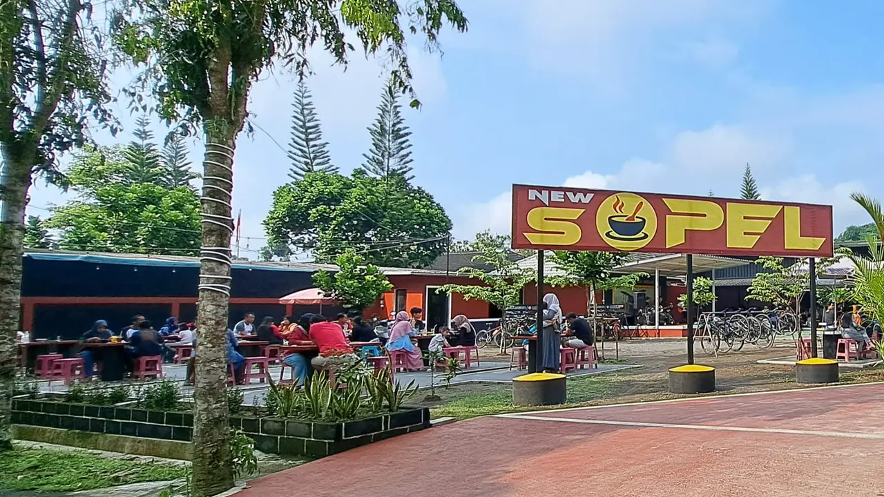 Mencicipi Kuliner Kaya Rempah di New Sopel Magelang, Rasa Nikmat Harga ...