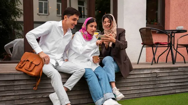 Inspirasi OOTD Warna dan Model Baju Lebaran 2025, Padu Padan yang Tidak ...