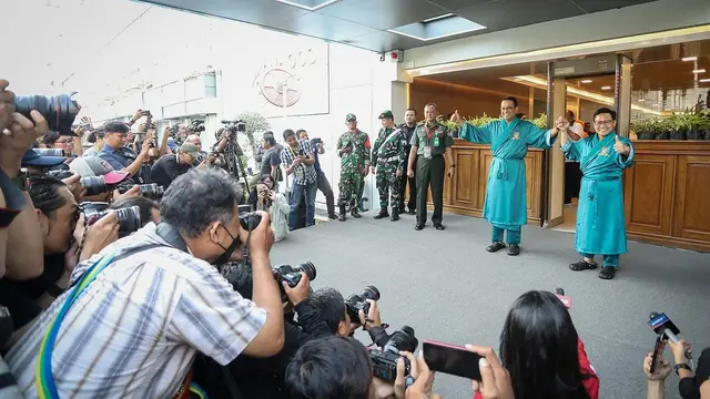 Gaya Pasangan AMIN Saat Tes Kesehatan, Anies Baswedan: Saya Tenang, Cak ...