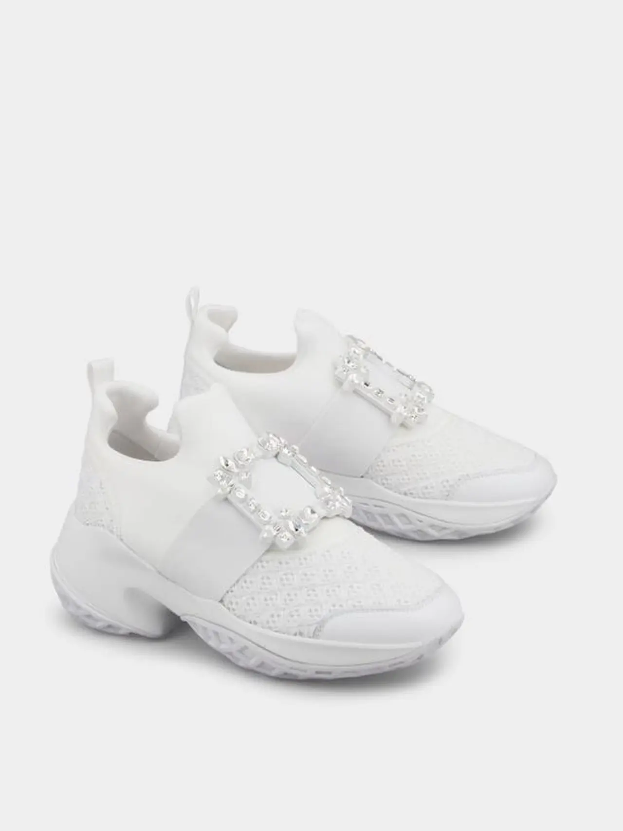 Sepatu Kets Rp21 Juta Kim Ji Won di Drakor Queen of Tears Ludes Terjual ...