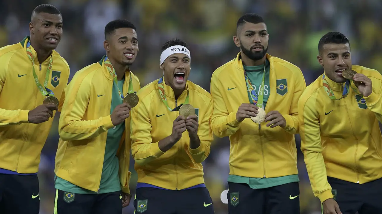 Raih Emas Sepak Bola, Brasil Lepas Kutukan Maracanazo