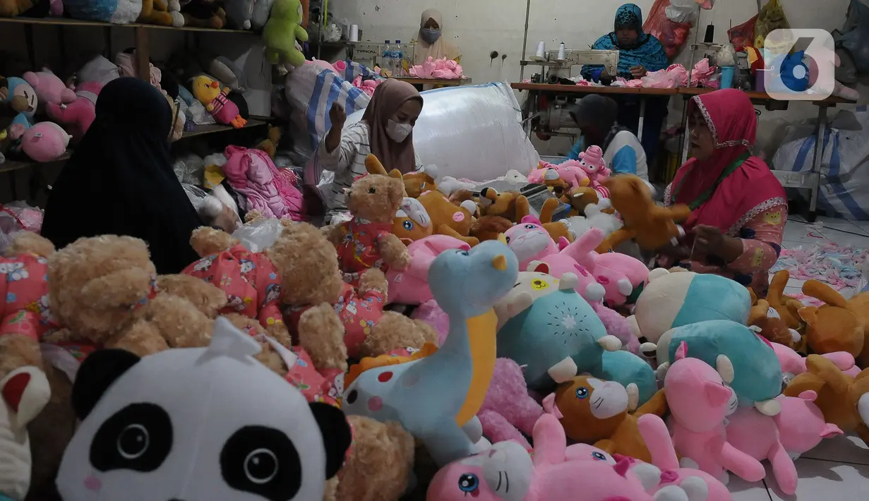 Perajin Boneka Rumahan Mampu Hasilkan 150 Hingga 200 Boneka Per Hari ...