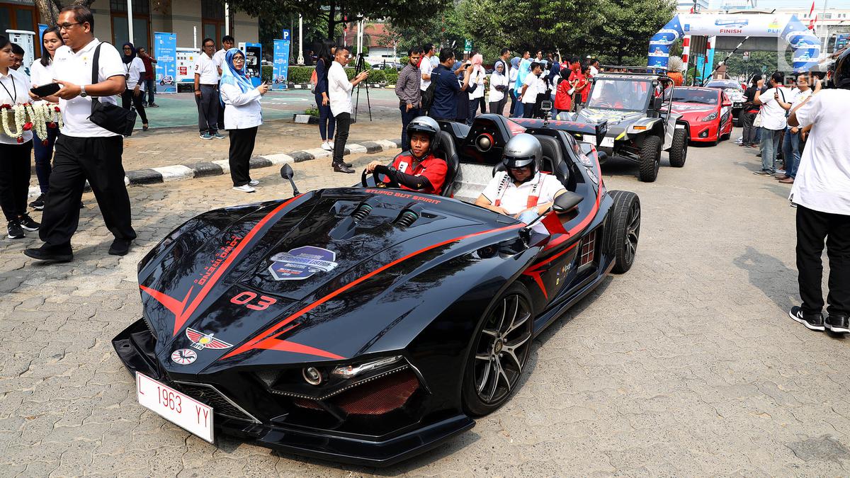 FOTO: Tiba di Jakarta, Mobil Listrik ITS Tempuh Jarak 900 Km