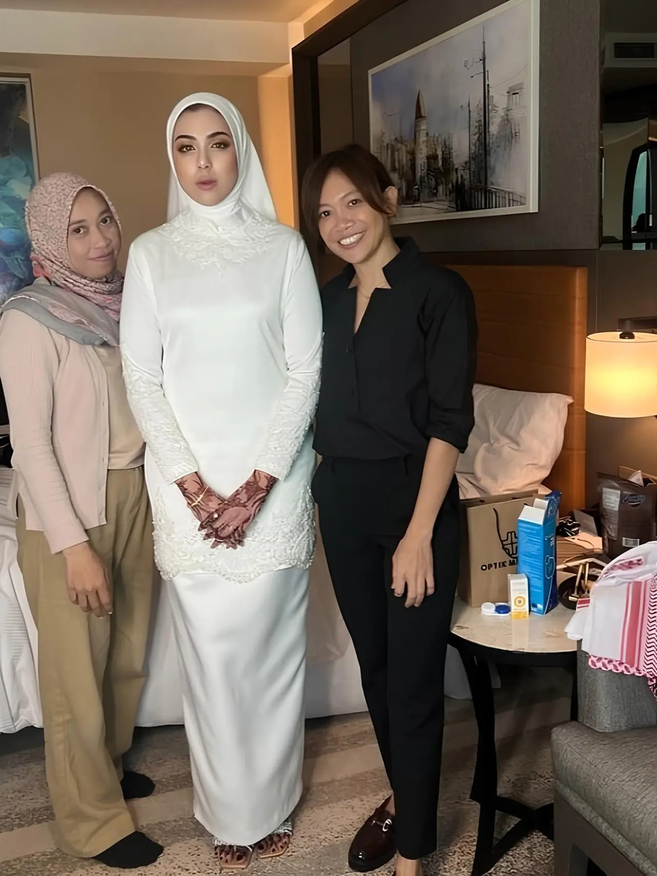 7 Potret Sausan Sabrina Istri Virzha Berdarah Arab, Pamer Wajah Natural - Hot Liputan6.com