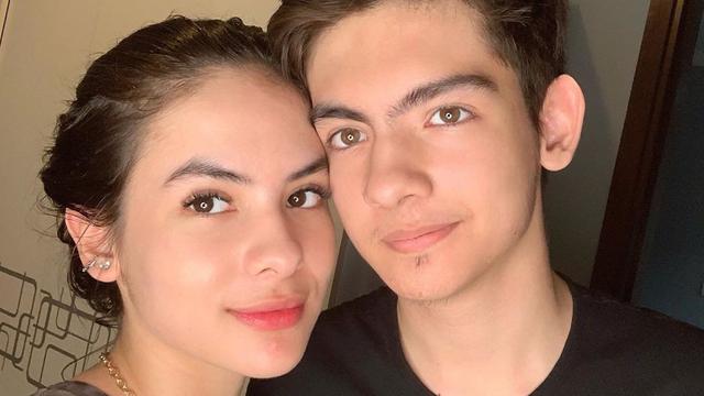 6 Potret Kebersamaan Steffi Zamora dan Kakaknya, Bak Orang Pacaran - Hot Liputan6.com