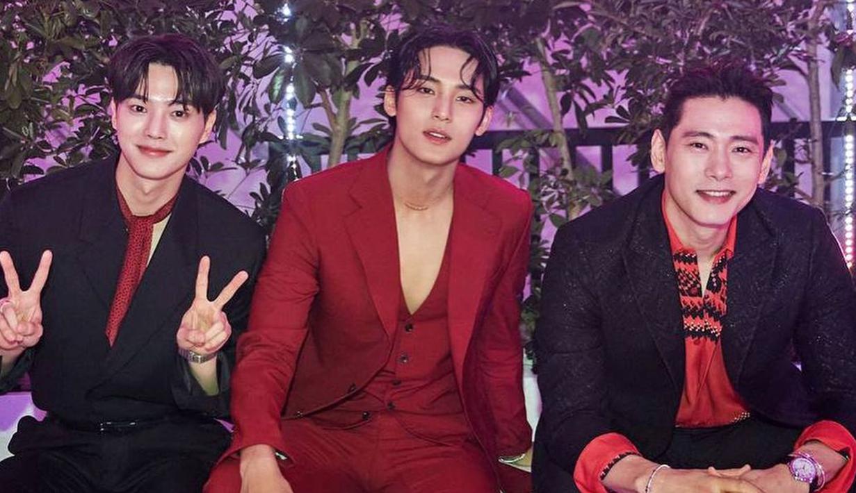 Keakraban Song Kang dan Mingyu Seventeen di Event Cartier, Reuni MC ...