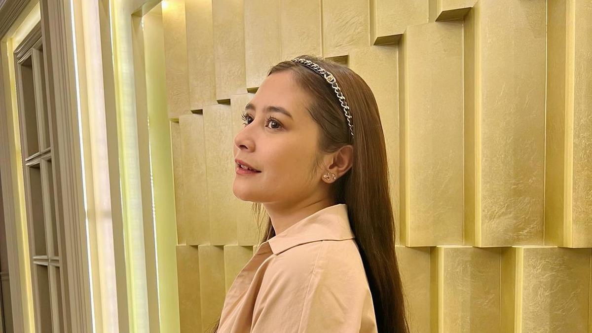 Viral Prilly Latuconsina Beli Bando Rp 13 Juta, Ngaku untuk Dipakai ...
