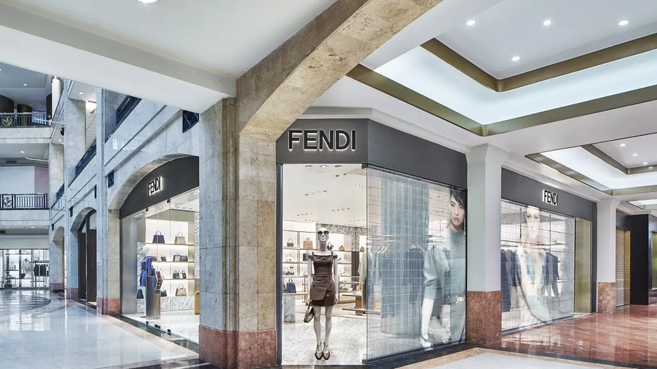 Wajah Baru Butik FENDI di Plaza Senayan, Harmonisasi antara Warisan ...