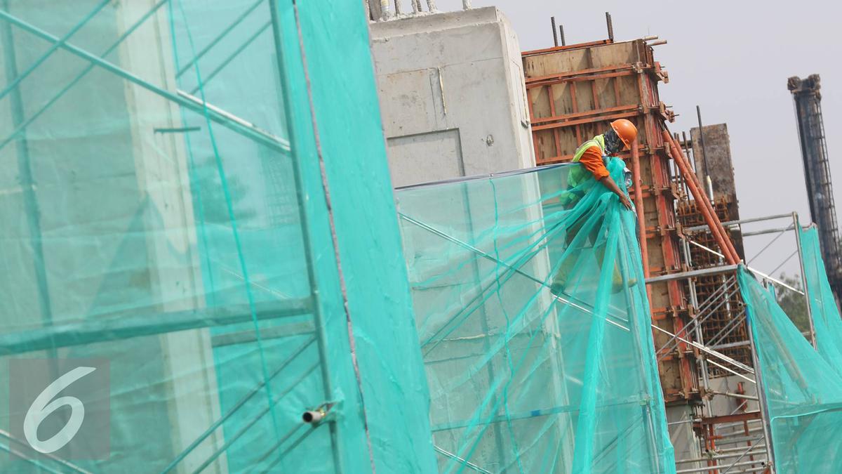 Melihat Progres Pembangunan Lintasan LRT Cibubur-Cawang - Foto Liputan6.com