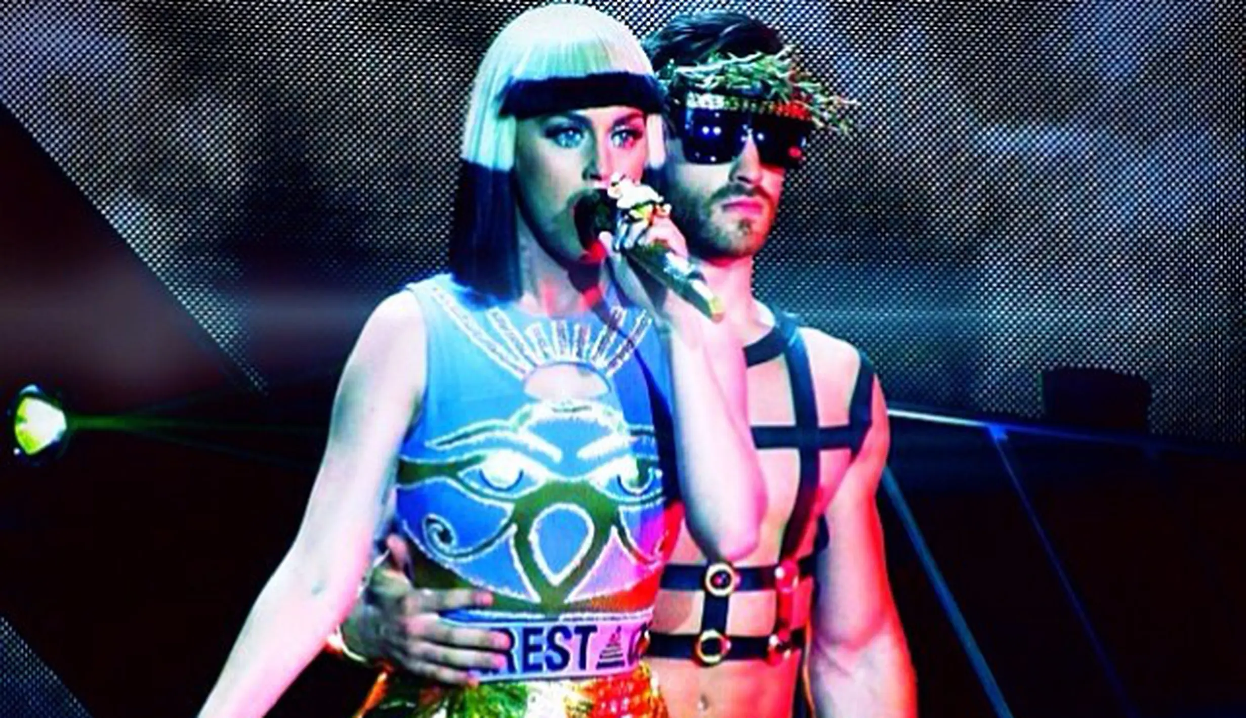 Sang Penari Latar Yang Kini Jadi Bintang - Photo Fimela.com