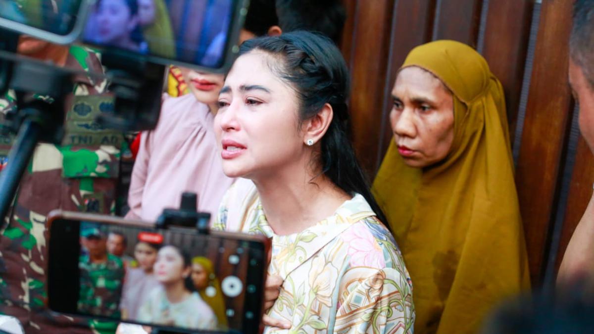 Buntut Kasus Sapi Kurban, Dewi Perssik Siap Tempuh Jalur Hukum - Entertainment Fimela.com