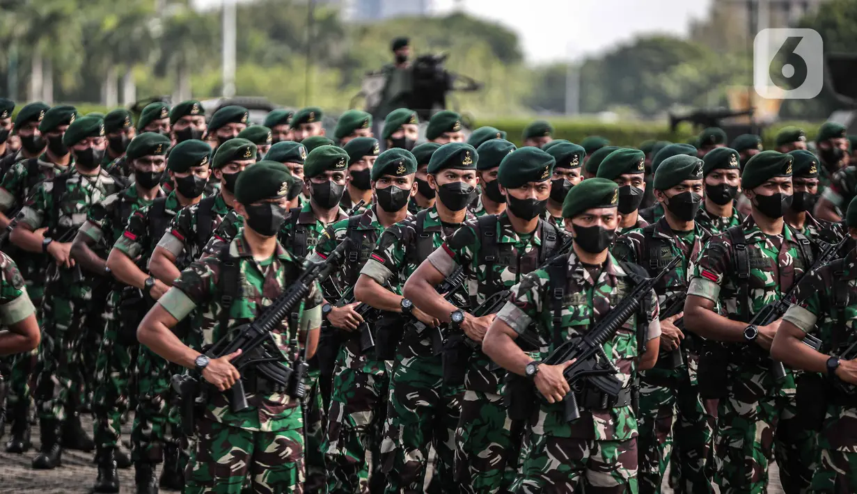 FOTO: TNI AD Gelar Apel Pasukan di Monas - Foto Liputan6.com