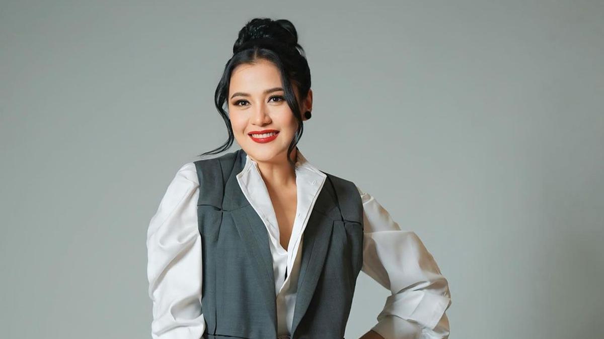 Pemotretan Fera Feriska Dipuji Seperti Gadis, Seakan Tak Menua di Usia ...