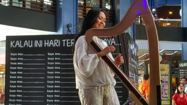Musik Harpa Maya Hasan Mengalun di Pameran Lukisan Sidik W Martowidjojo ...