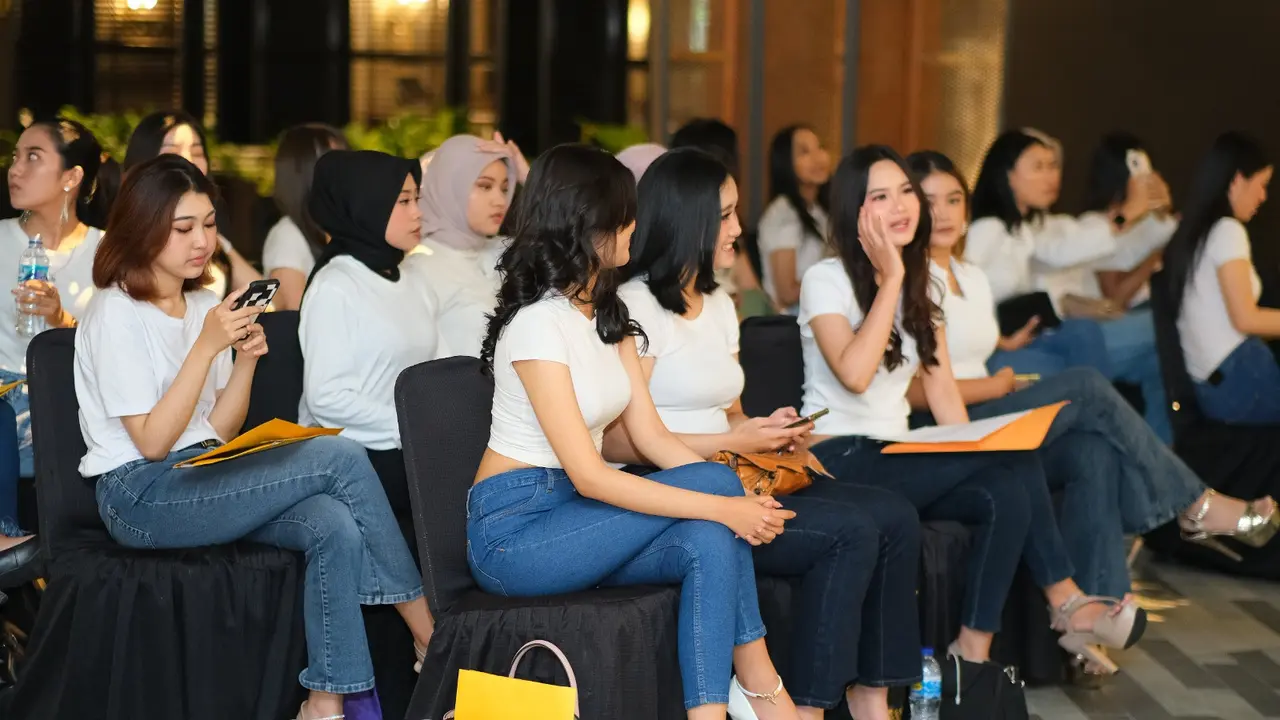 Ada Rizky Ananda Musa Di Balik Audisi Miss Universe Indonesia Jawa ...