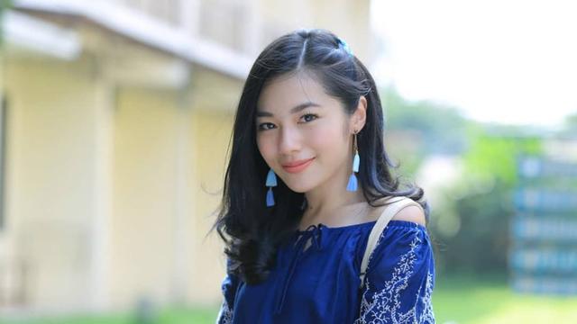 6 Potret Claudy Putri, Pengganti Pemeran Ipeh dalam Sinetron Entong Lagi