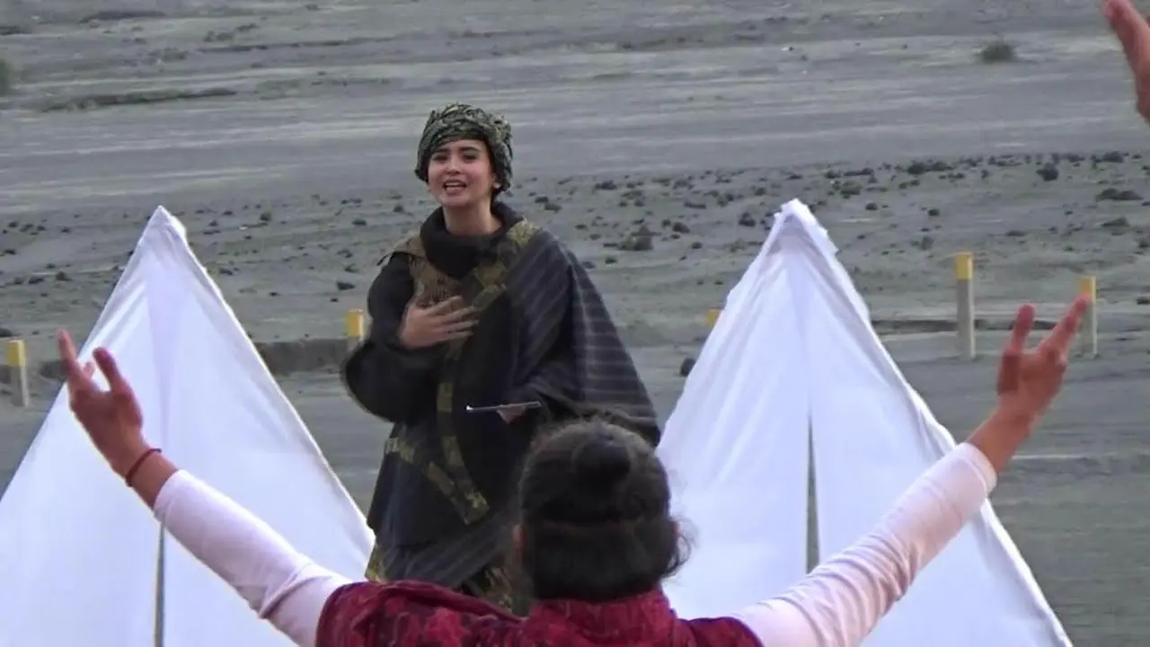 6 Fakta Menarik Suku Tengger, Suku Asli yang Tinggal di Sekitar Gunung ...