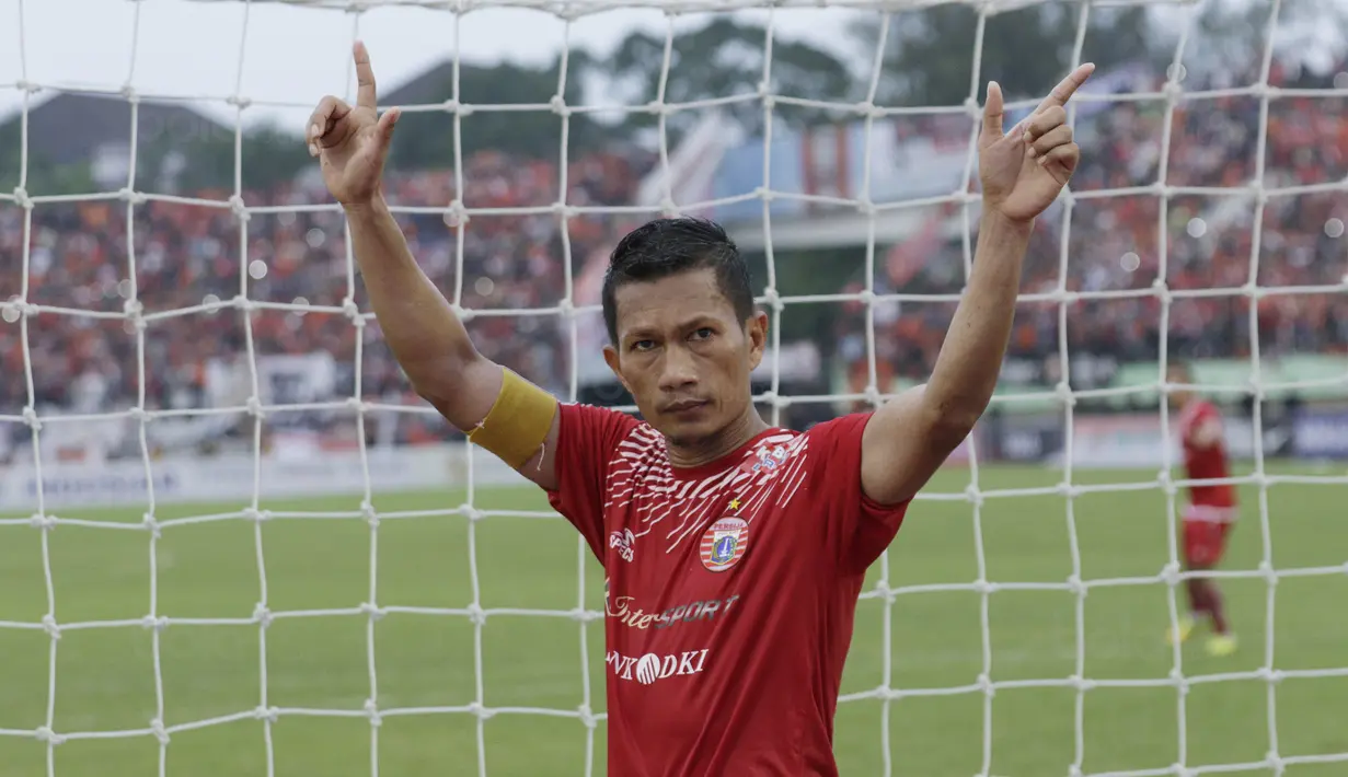 Foto: Selamat Gantung Sepatu Legenda, Ini Potret Perjuangan Ismed Sofyan Bersama Persija ...