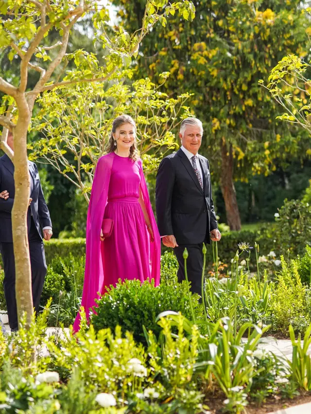 8 Potret Tamu Royal Wedding Yordania 'Bertabur' Bangsawan, Ada Kate ...