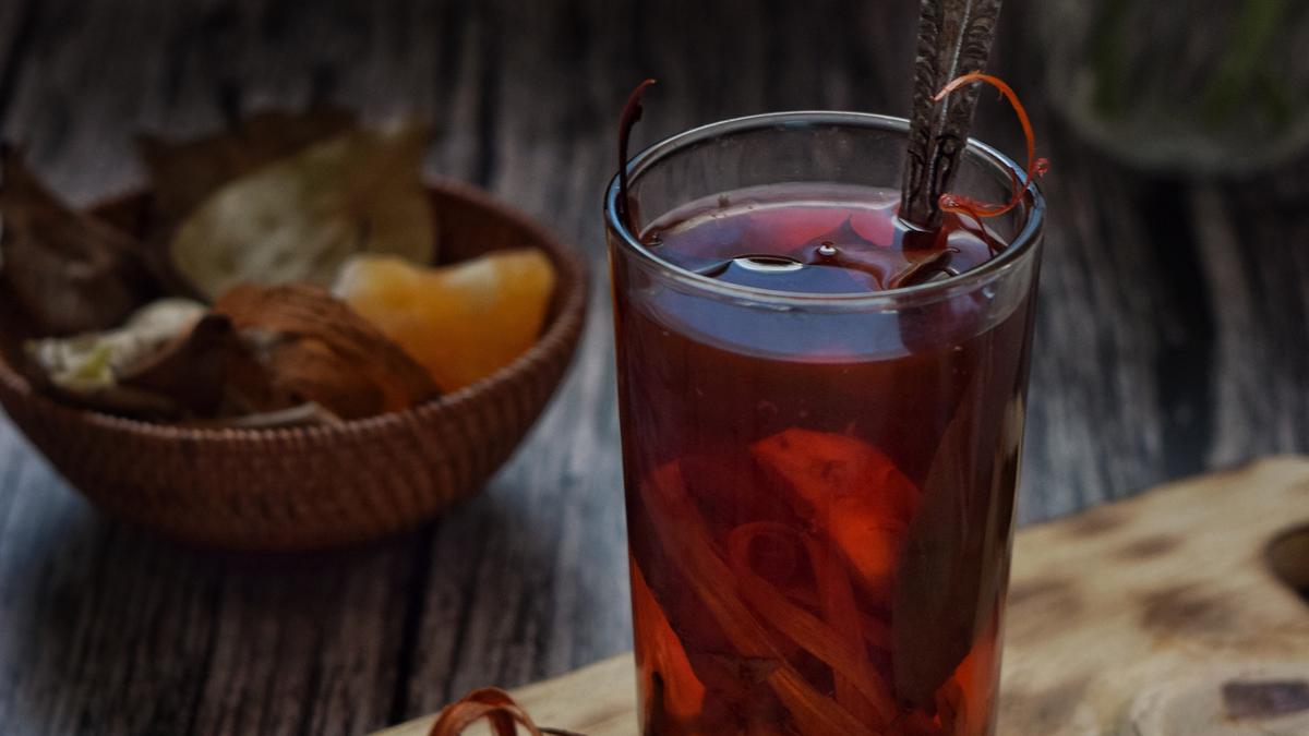 Resep Wedang Uwuh, Minuman Hangat khas Yogyakarta - Food Fimela.com