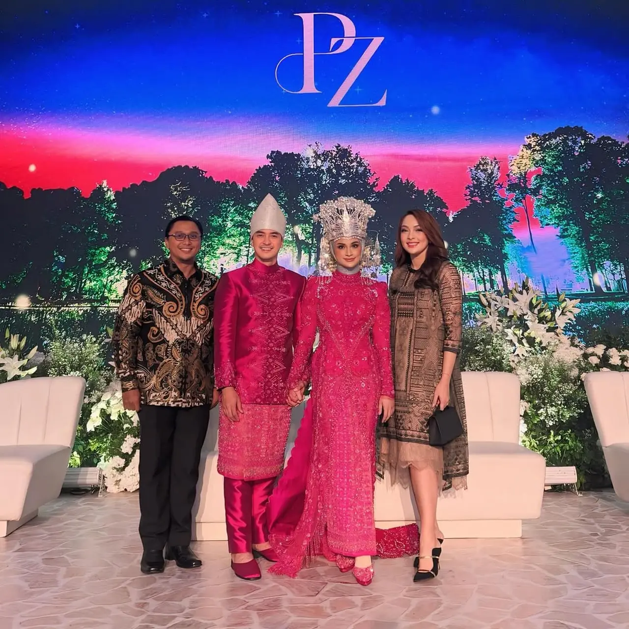 Potret Penampilan 6 Pasangan Artis di Resepsi Zumi Zola dan Putri ...